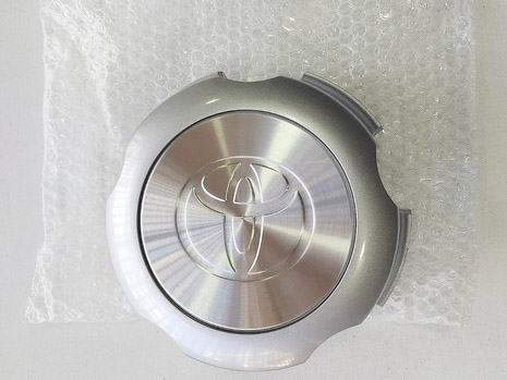 42603-60460,Toyota LC70 Wheel Cap,4260360460