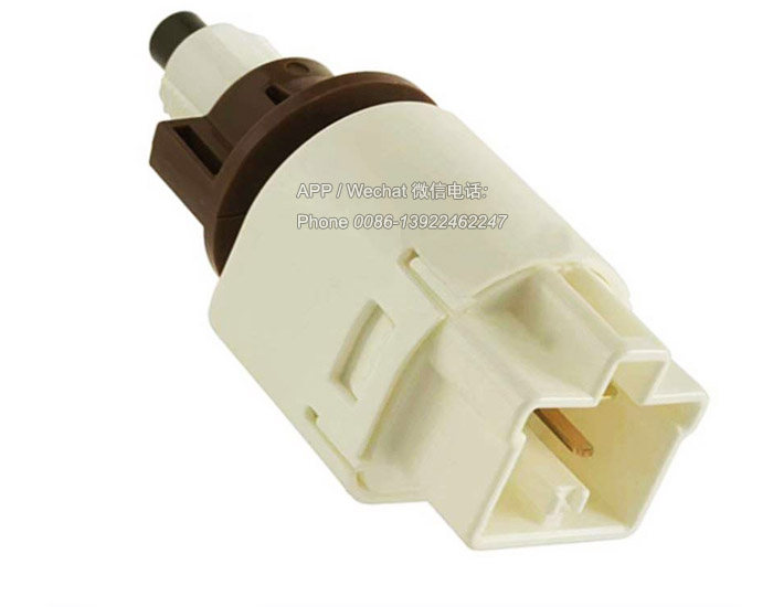 84340-09040,Toyota Hilux Brake Light Switch,84340-19025