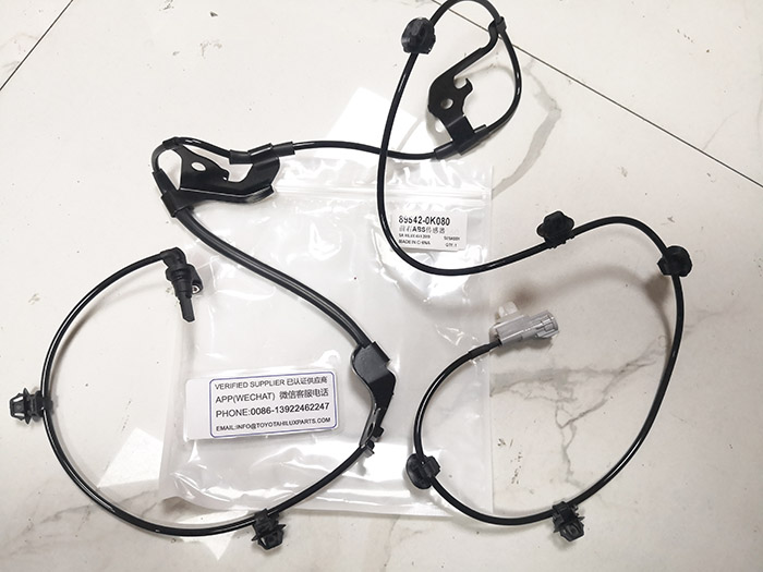 89542-0K080,Toyota Hilux Revo Speed Sensor Front Right,895420K080